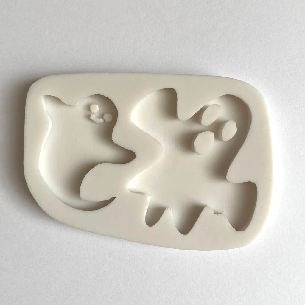 GHOSTS MOLD / Shapem