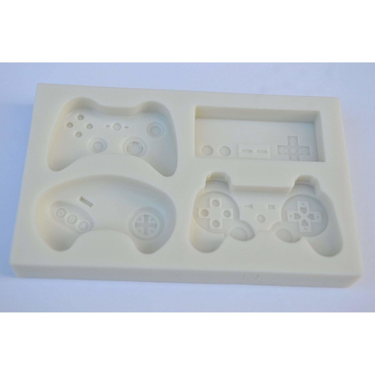 GAME CONTROLLER MOLD (4 CAVITY)